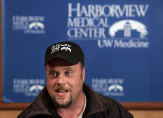 Woman found after a week spent stuck in wrecked car